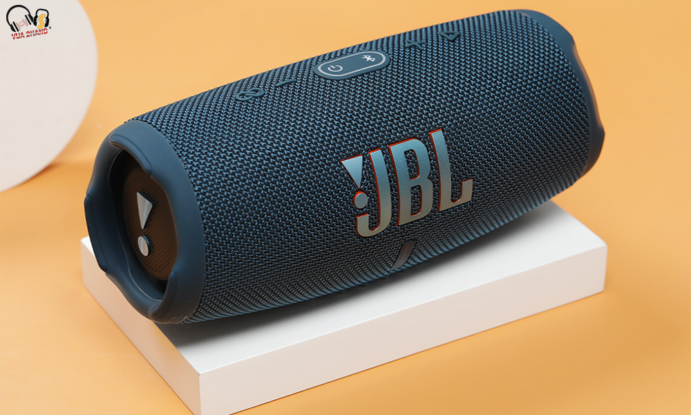 So S nh Nhanh JBL Pulse 5 Vs JBL Charge 5 Li u Loa N o ng Mua H n 